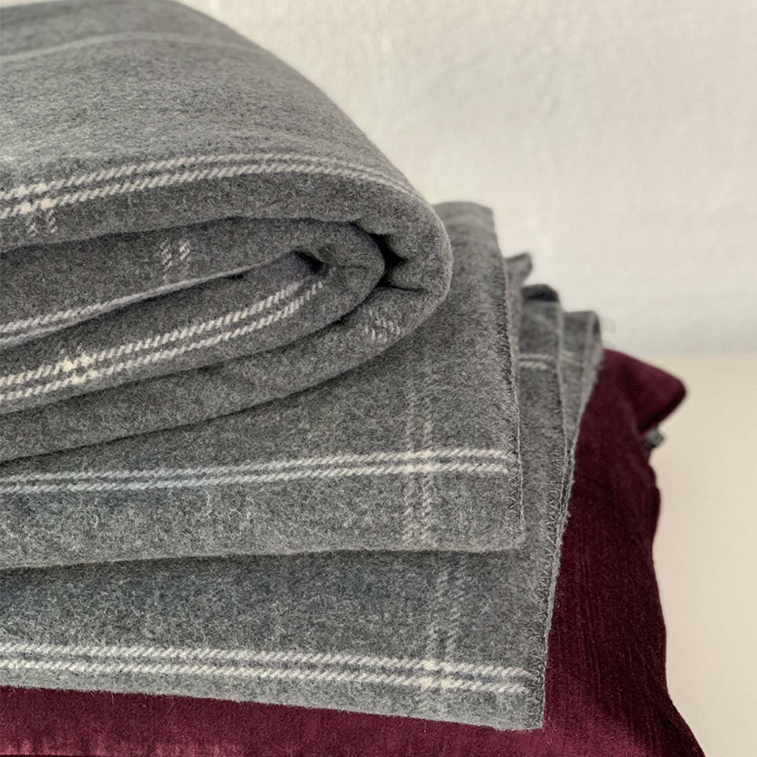 Blankets | Wool & Cotton Blankets Online Australia | The Bedspread Shop